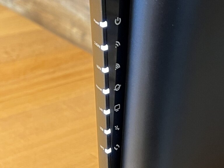 【Archer AX80 レビュー】Archerシリーズ最高クラスの薄さ！豊富なポート数と高速Wi-Fiで快適な8ストリームWi-Fi 6 ...