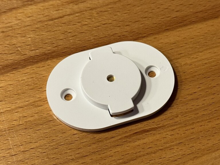 【SwitchBot 見守りカメラ Plus 5MP レビュー】防犯・見守り・スマートホーム連携まで使える室内カメラ | ガジェルバ